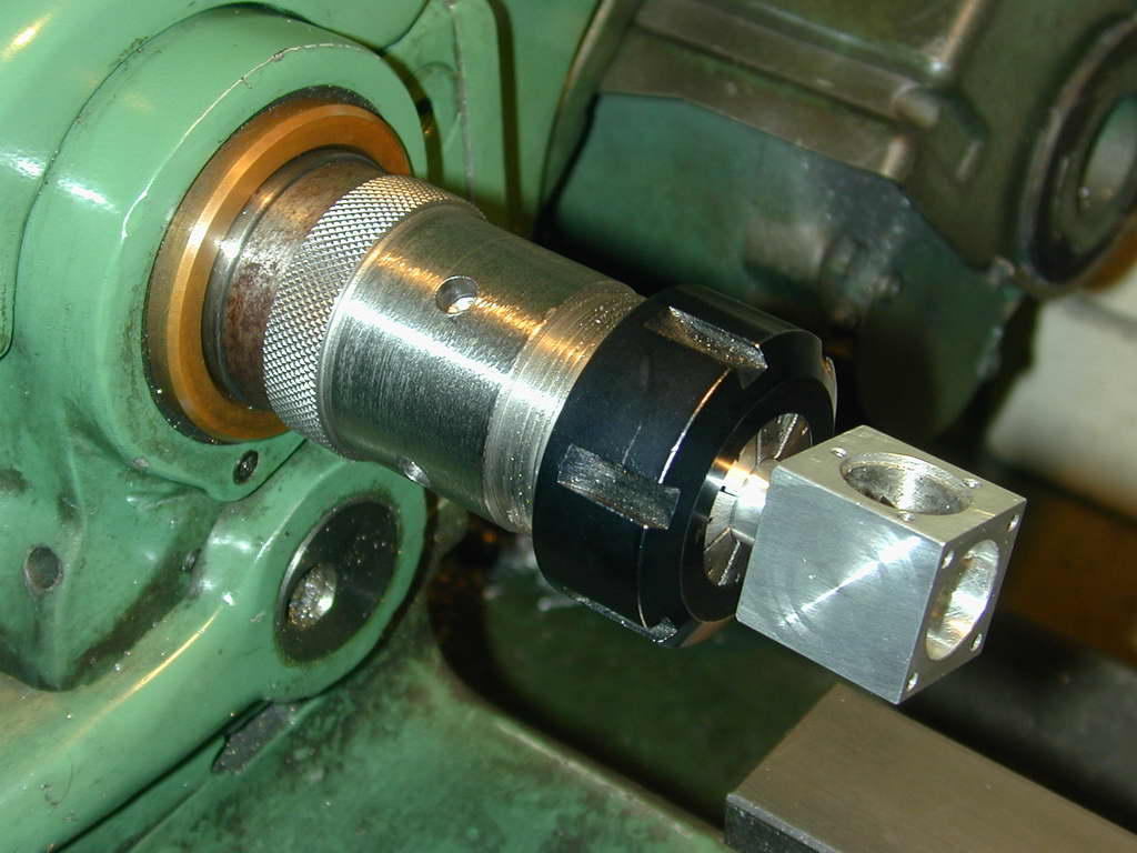 Model Engine News, April 2007